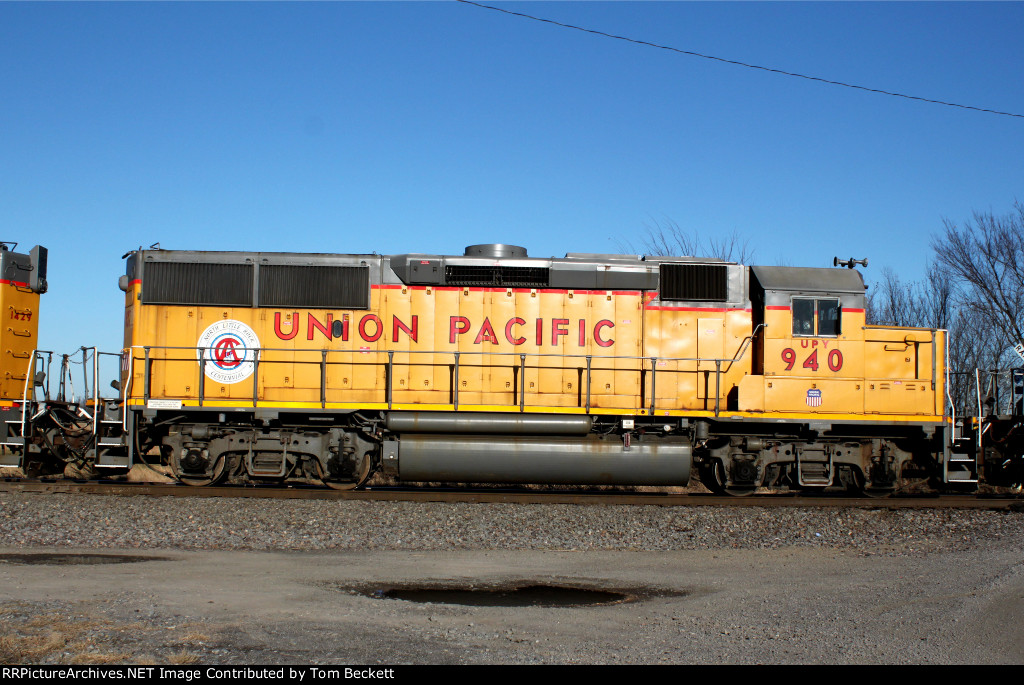 Yard power on holiday